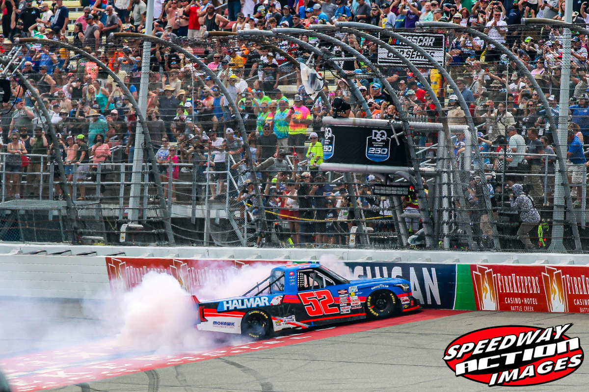 Stewart Friesen wins thrilling triple-overtime NASCAR CRAFTSMAN Truck ...